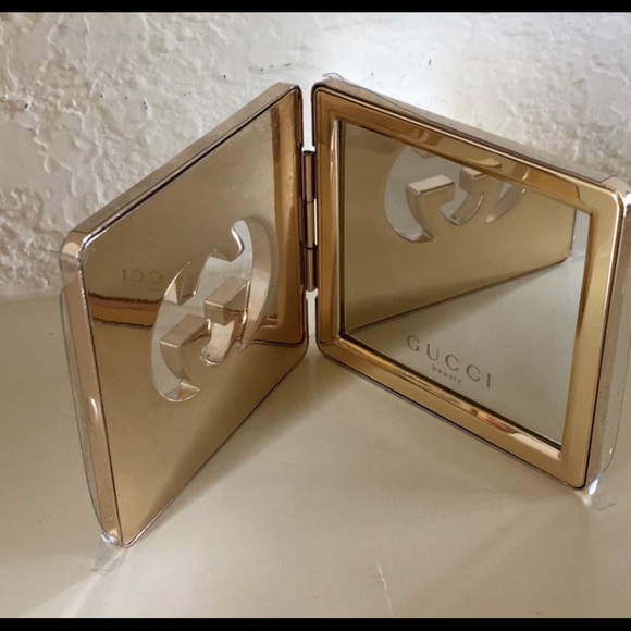 Gucci | Accessories | New Gucci Crystal Diamond Edition Compact Mirror ...